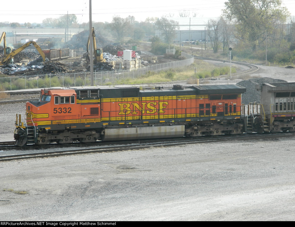 BNSF 5332